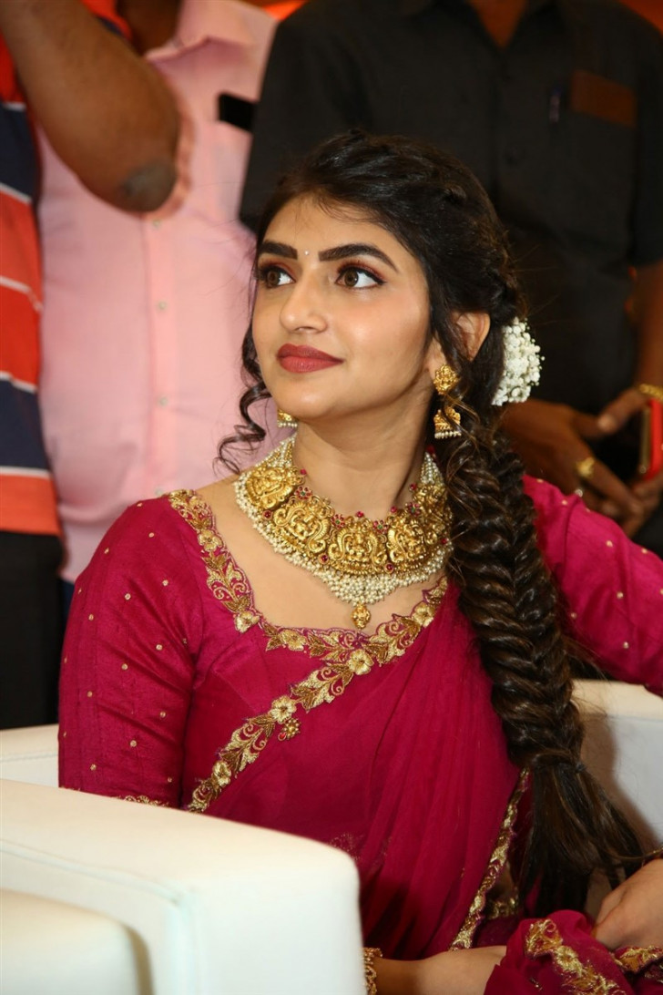 Actress Sreeleela Cute Red Half Saree Stills! | Telugu Swag